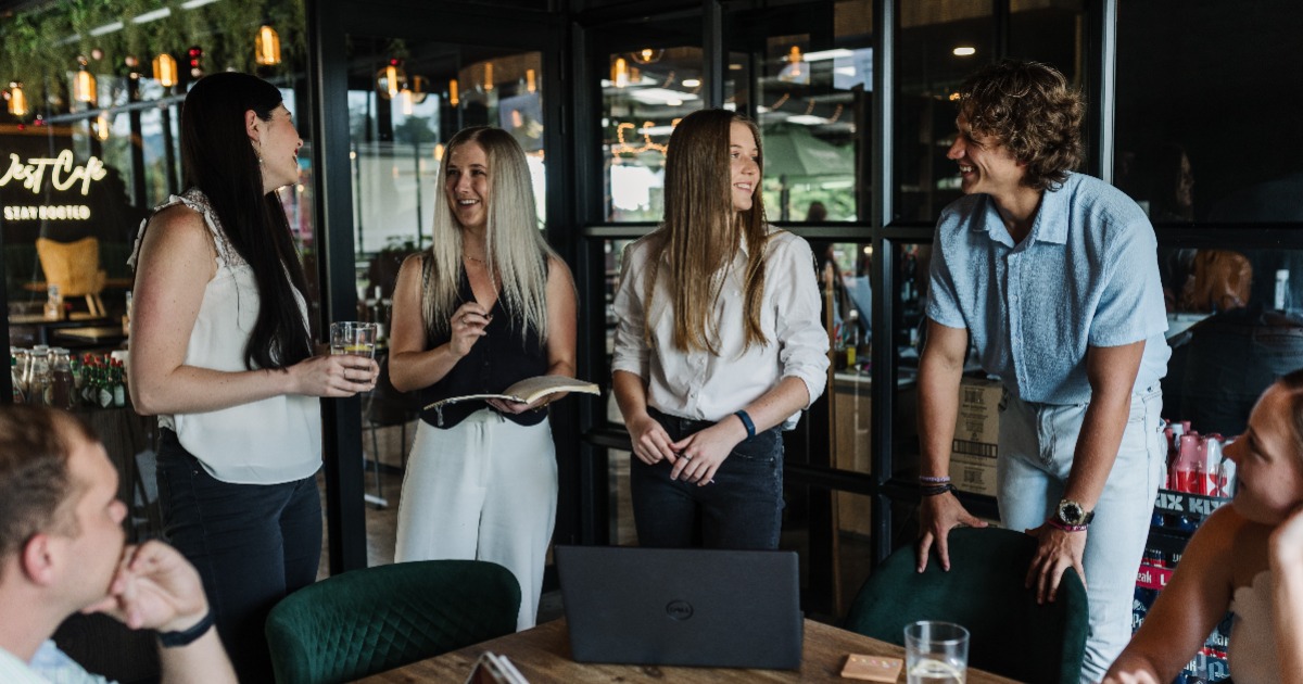 Voor- en nadele van verskillende tipes ondernemings - Solidariteit