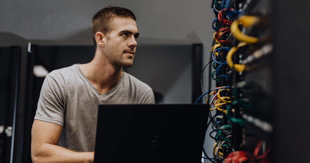 Impak van kunsmatige intelligensie op IT-opleiding - Solidariteit